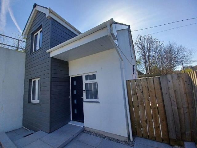 3 bedroom detached house to rent