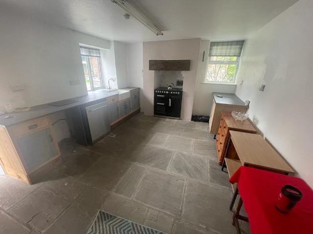 3 bedroom detached house to rent