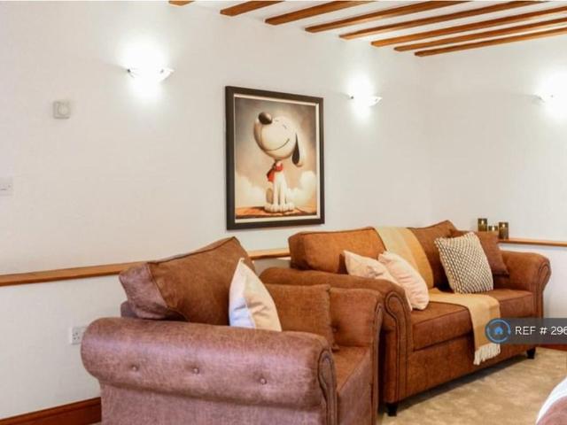 3 bedroom detached house to rent