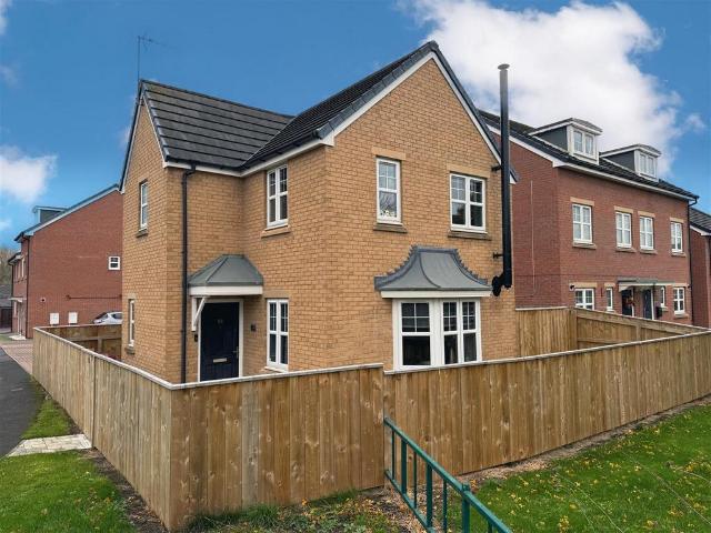3 bedroom detached house to rent