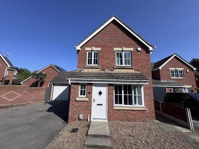 3 bedroom detached house to rent