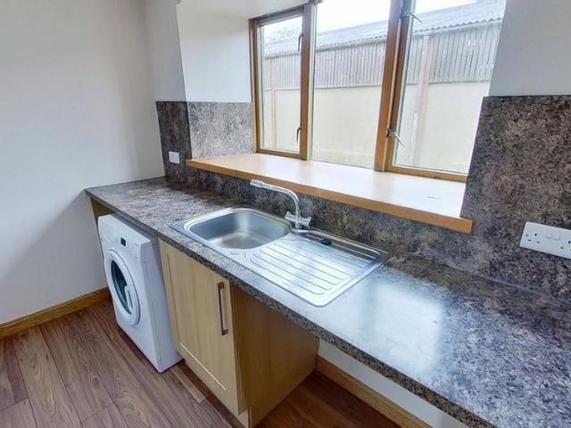 3 bedroom detached house to rent