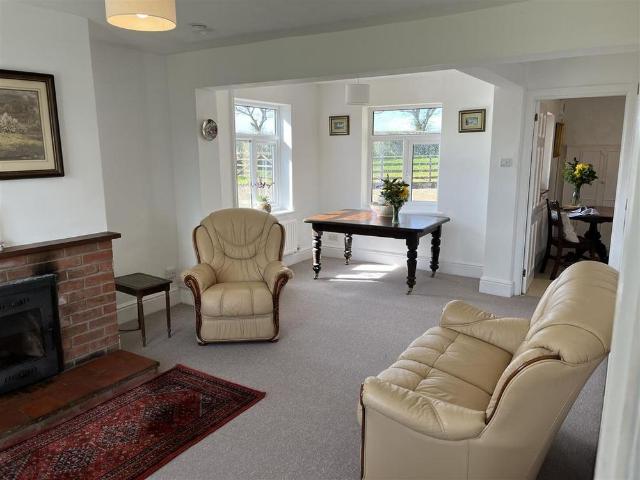 3 bedroom detached house to rent