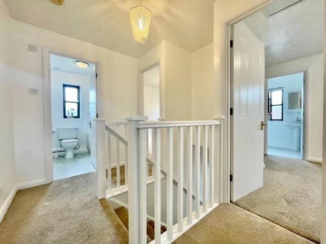 3 bedroom detached house to rent