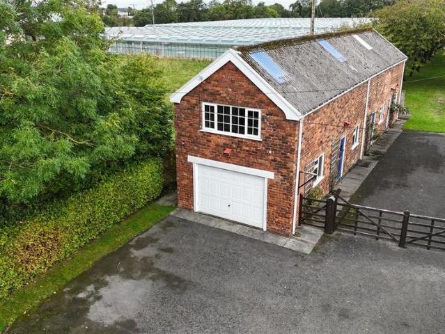 3 bedroom detached house to rent