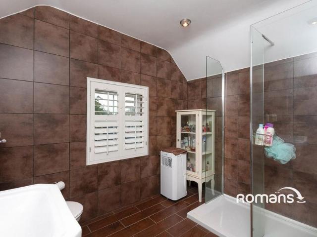 3 bedroom detached house to rent