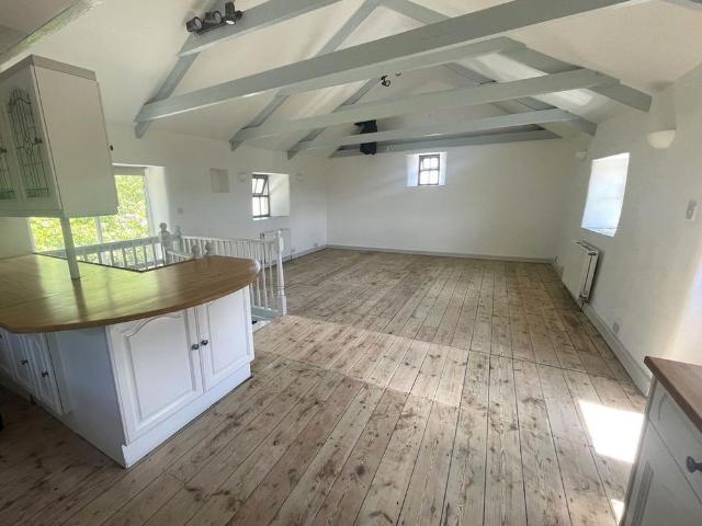 3 bedroom detached house to rent