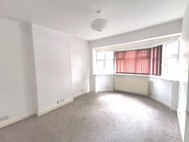 3 bedroom detached house to rent