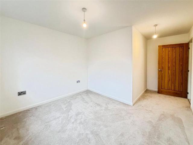 3 bedroom detached house to rent