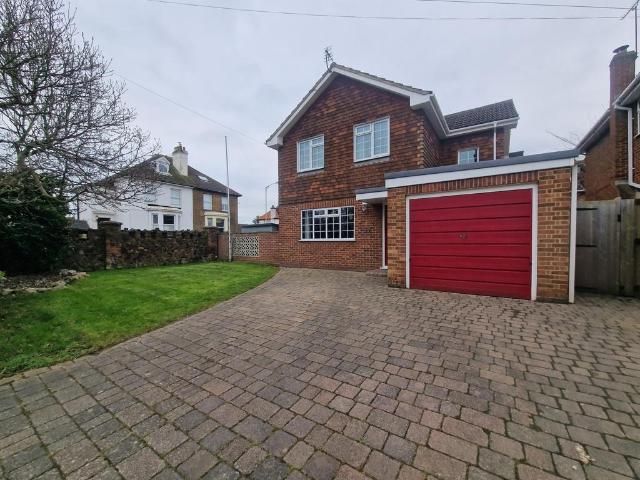 3 bedroom detached house to rent