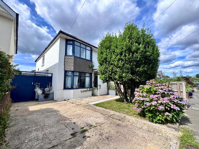 3 bedroom detached house to rent