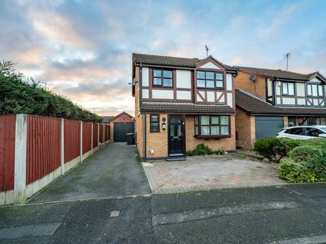 3 bedroom detached house to rent