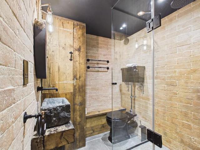 3 bedroom detached house to rent