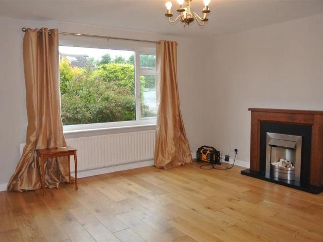 3 bedroom detached house to rent