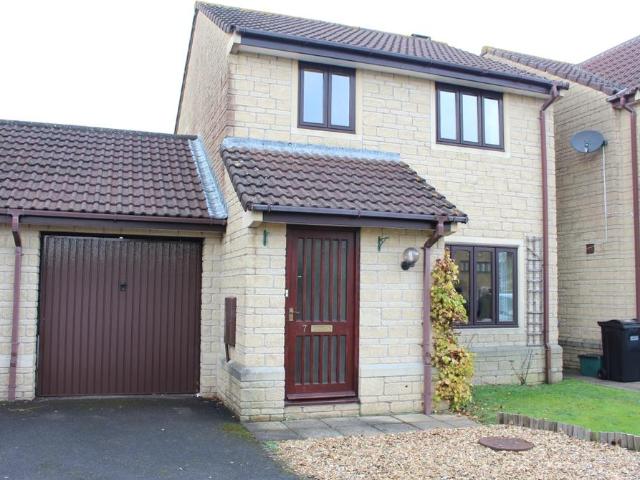 3 bedroom detached house to rent