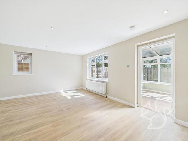 3 bedroom detached house to rent