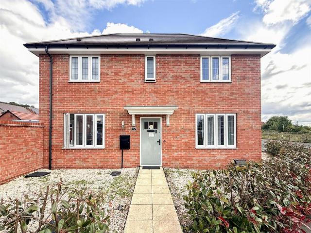3 bedroom detached house to rent
