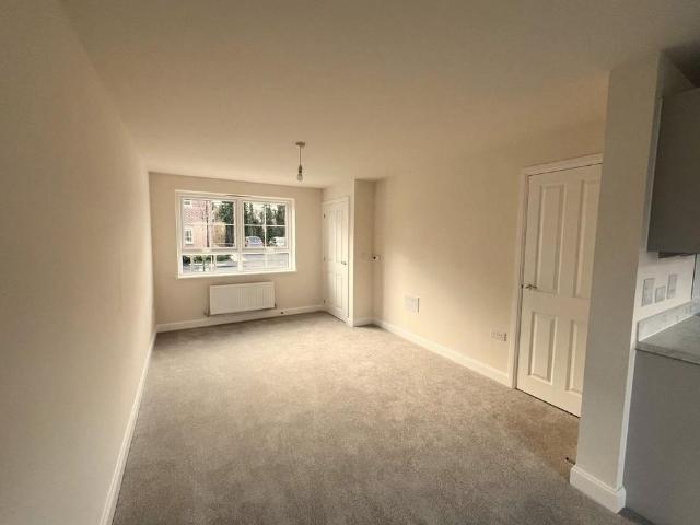 3 bedroom detached house to rent