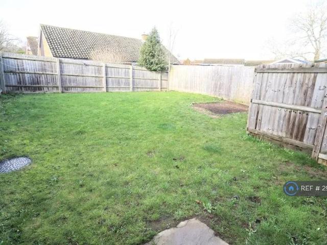 3 bedroom detached house to rent