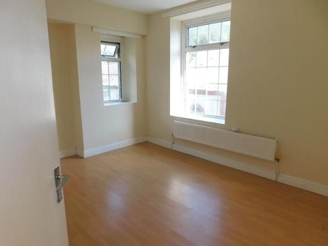 3 bedroom detached house to rent
