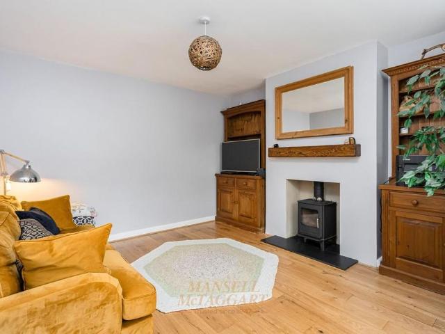 3 bedroom detached house to rent