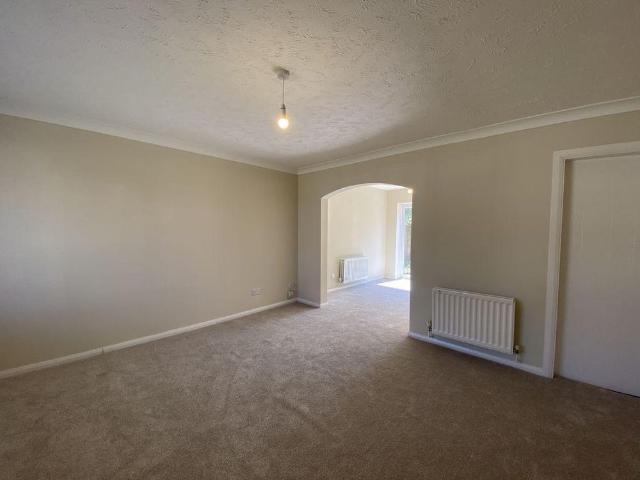 3 bedroom detached house to rent