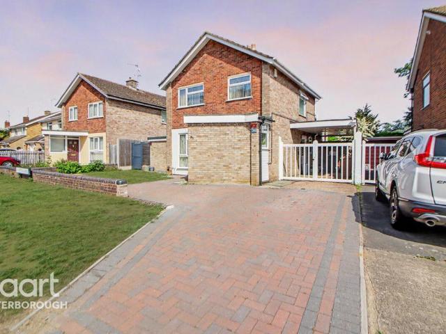 3 bedroom detached house to rent