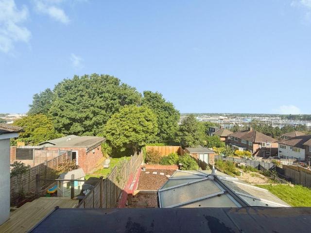 3 bedroom detached house to rent