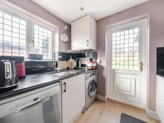 3 bedroom detached house to rent