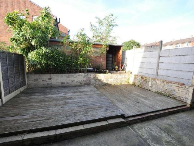 3 bedroom detached house to rent