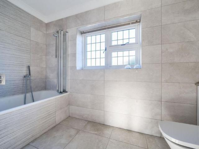 3 bedroom detached house to rent