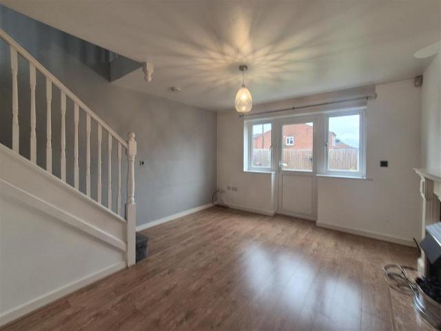 3 bedroom detached house to rent