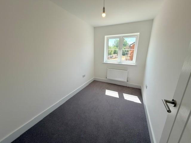 3 bedroom detached house to rent