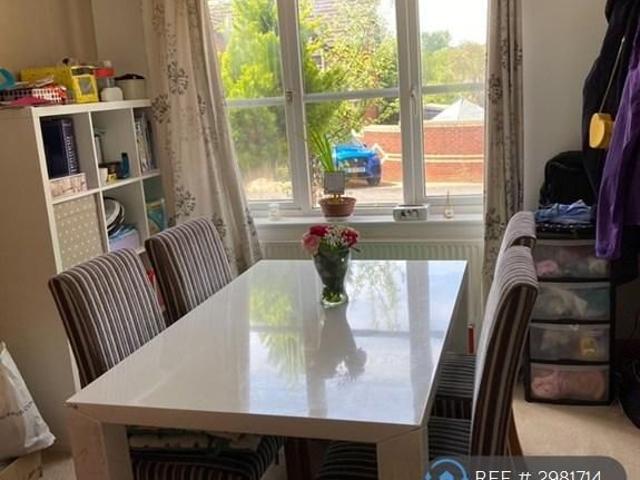 3 bedroom detached house to rent
