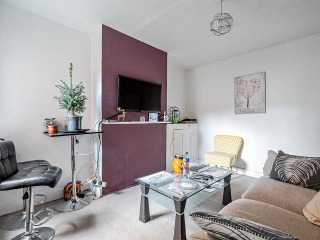 3 bedroom detached house to rent