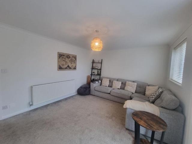 3 bedroom detached house to rent