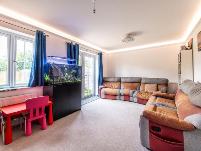 3 bedroom detached house to rent