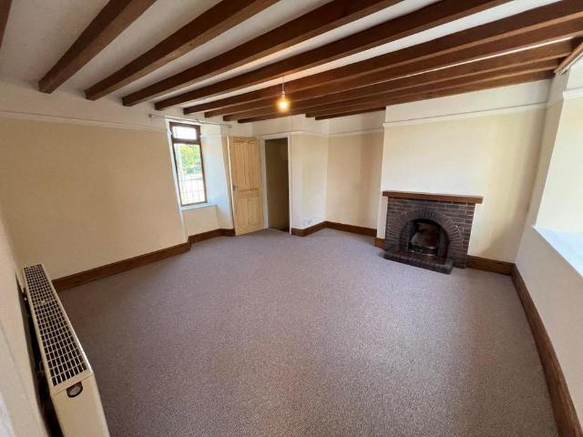 3 bedroom detached house to rent
