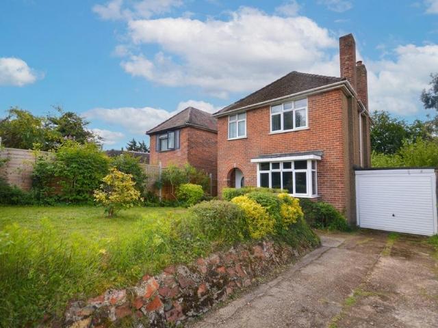 3 bedroom detached house to rent