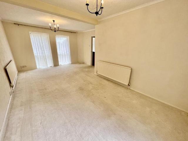 3 bedroom detached house to rent