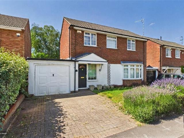 3 bedroom detached house to rent