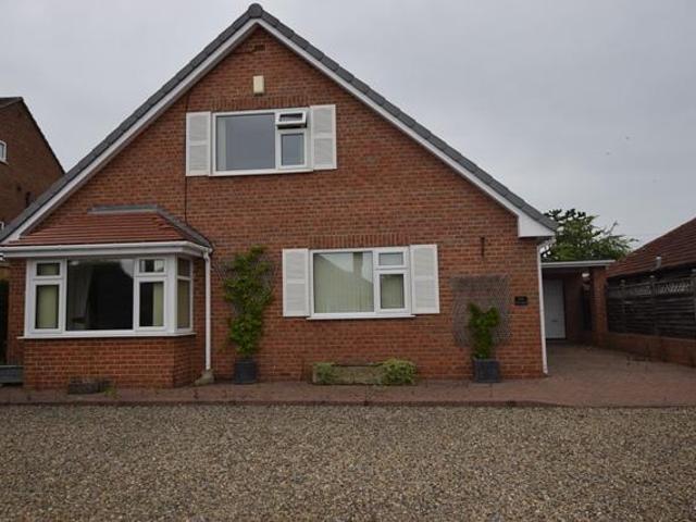 3 bedroom detached house to rent