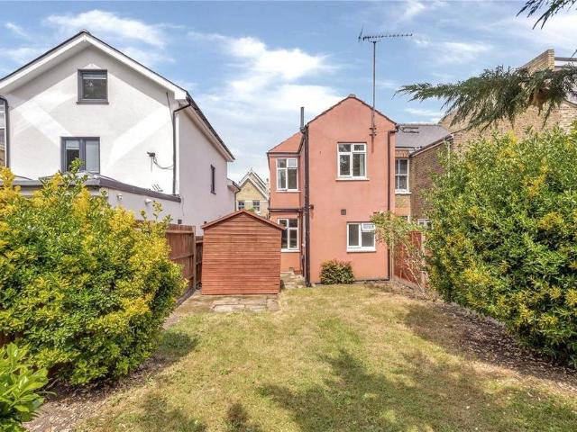 3 bedroom detached house to rent