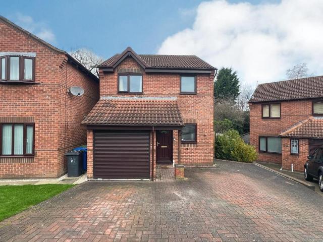 3 bedroom detached house to rent