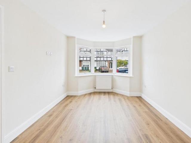 3 bedroom detached house to rent