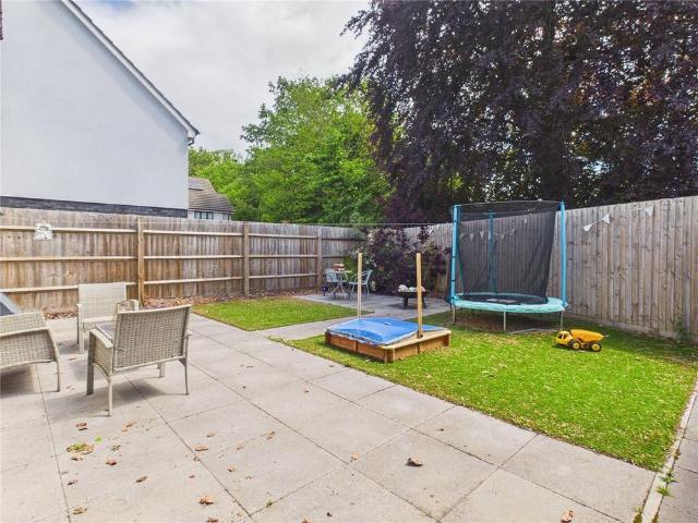 3 bedroom detached house to rent