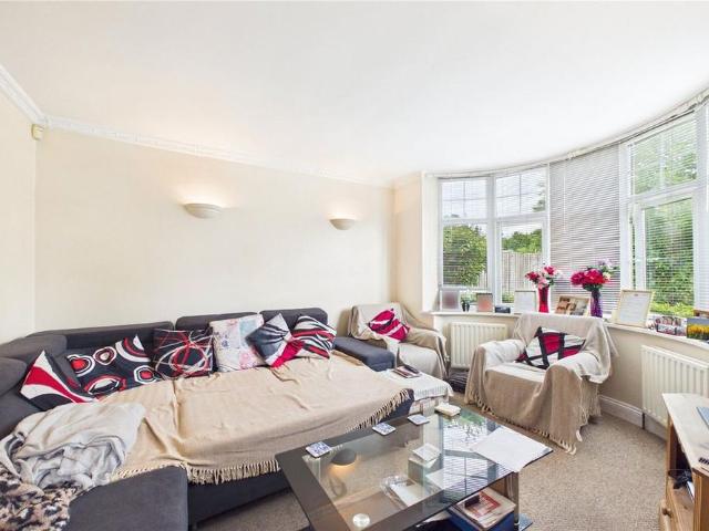 3 bedroom detached house to rent