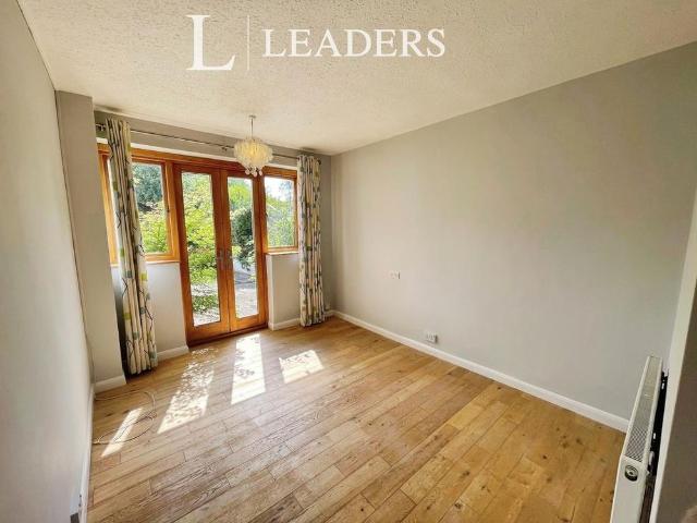 3 bedroom detached house to rent