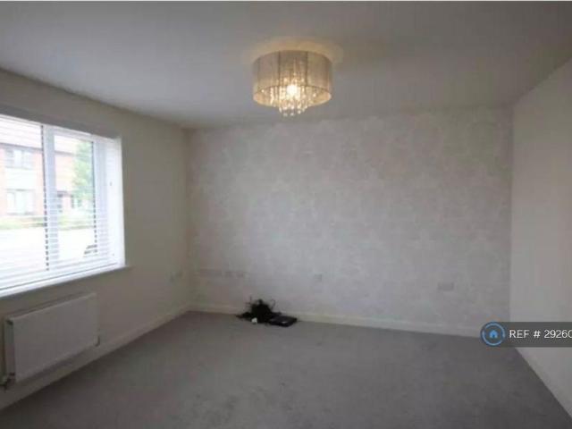 3 bedroom detached house to rent