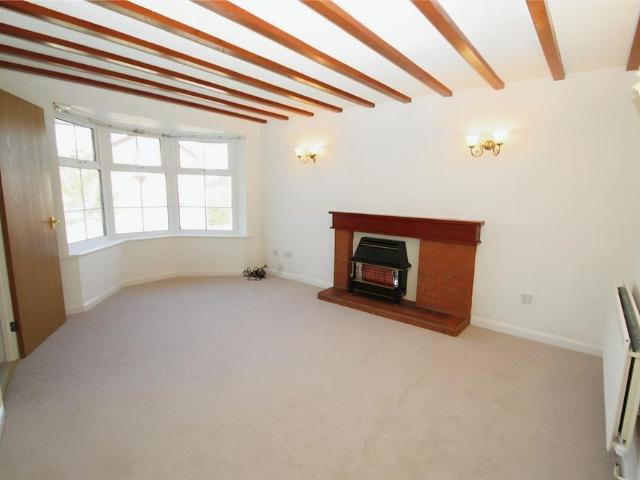 3 bedroom detached house to rent